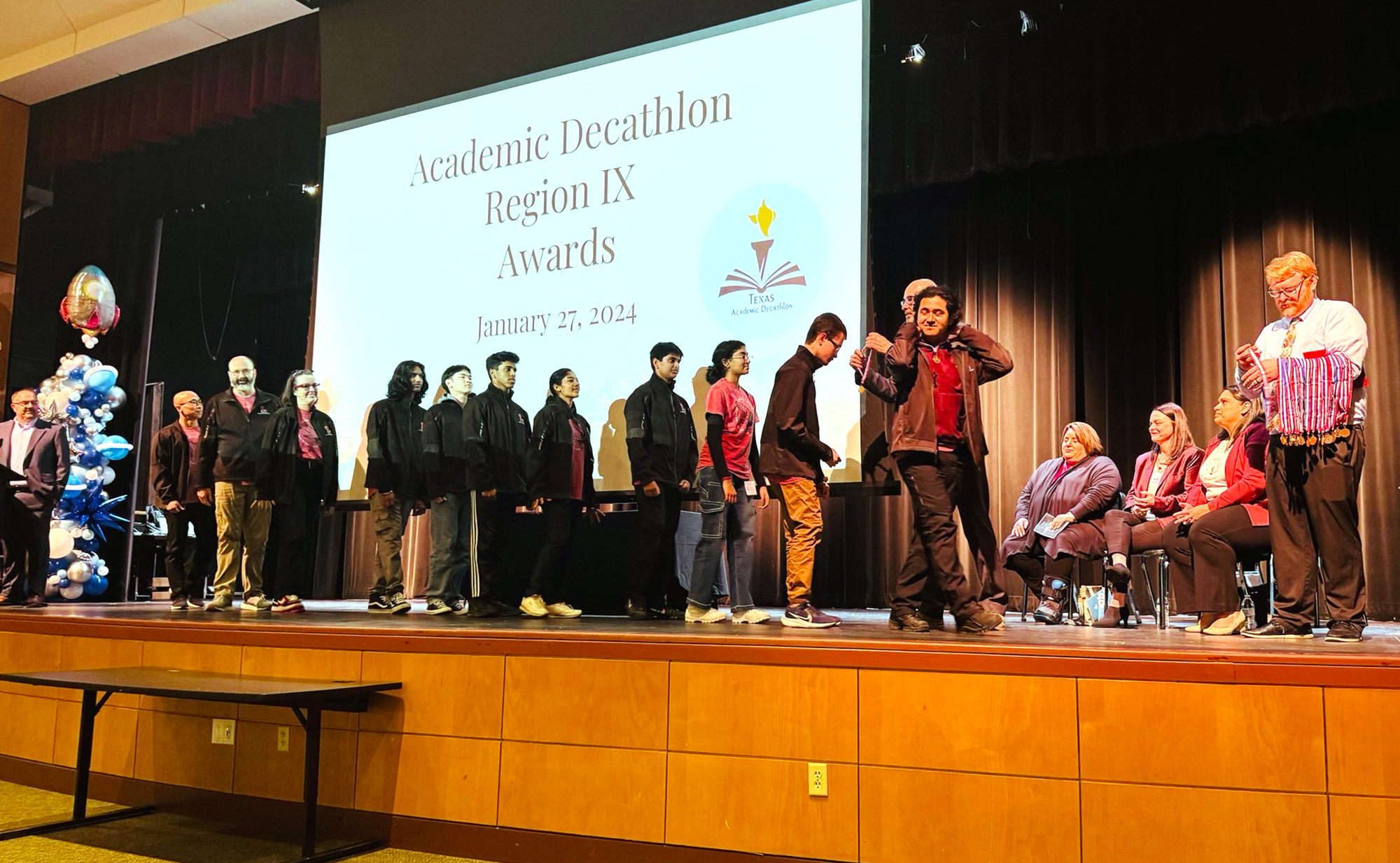 Academic Decathlon performs well at first competition – WINGSPAN
